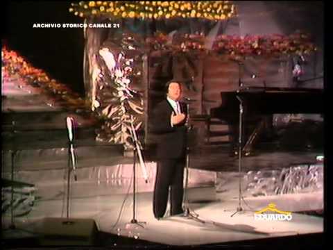 gino morelli canzone intera canta: l' ammore mio sta ccà - YouTube