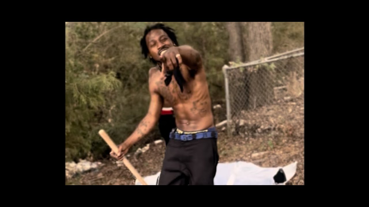 Cuzzo Lik - 40s & 9s Ft Freshie Gold Chain - YouTube