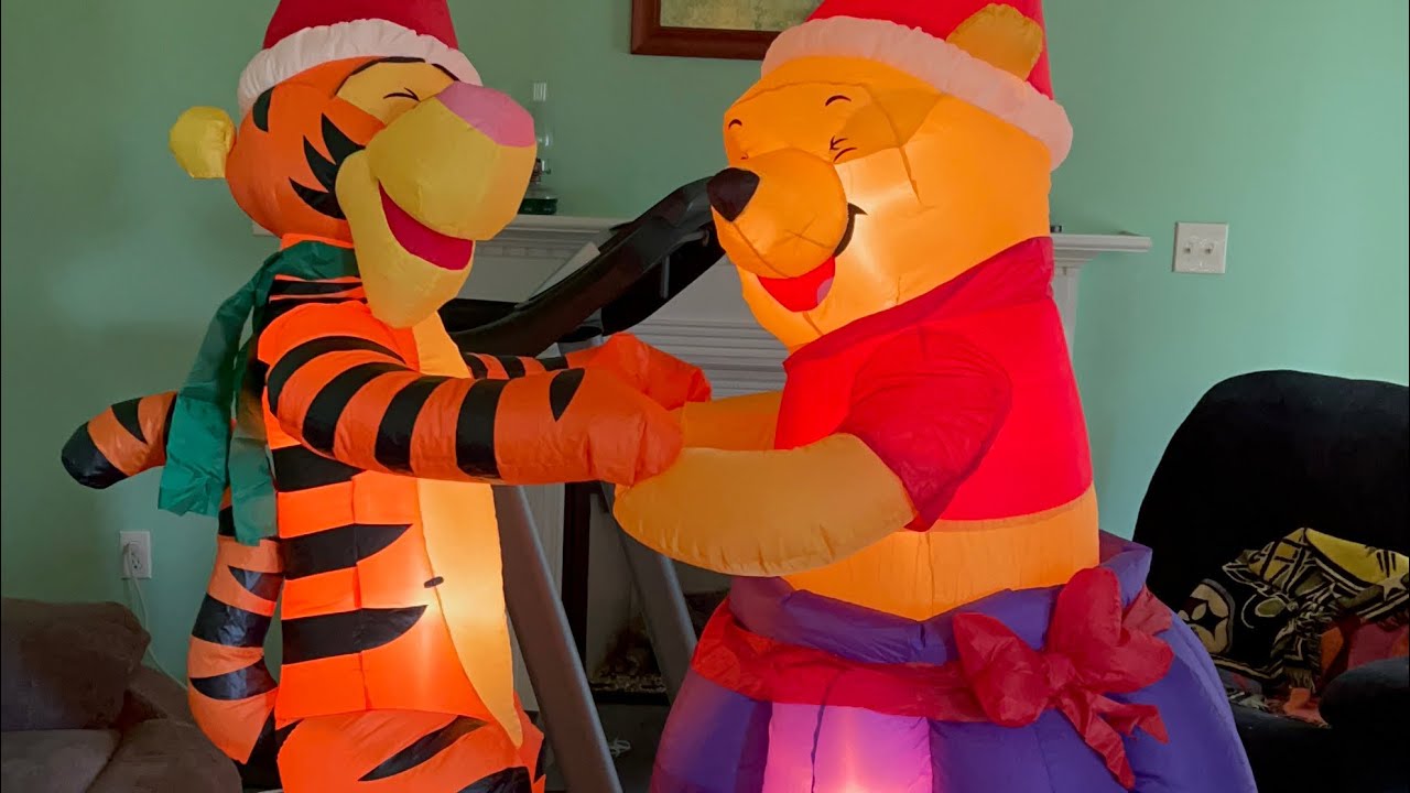 Gemmy 2006 6ft inflatable Winnie the Pooh and tigger pop up - YouTube