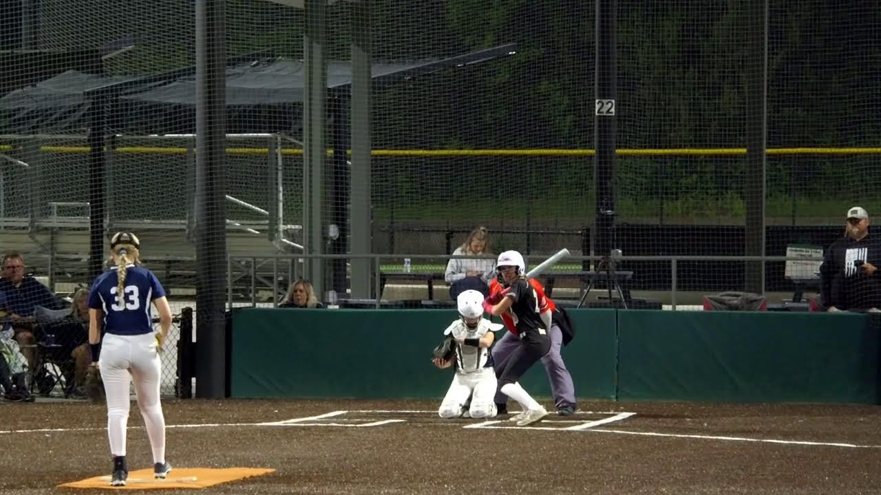 Iowa Blitz 14A vs Select Fastpitch Gold 14A - YouTube