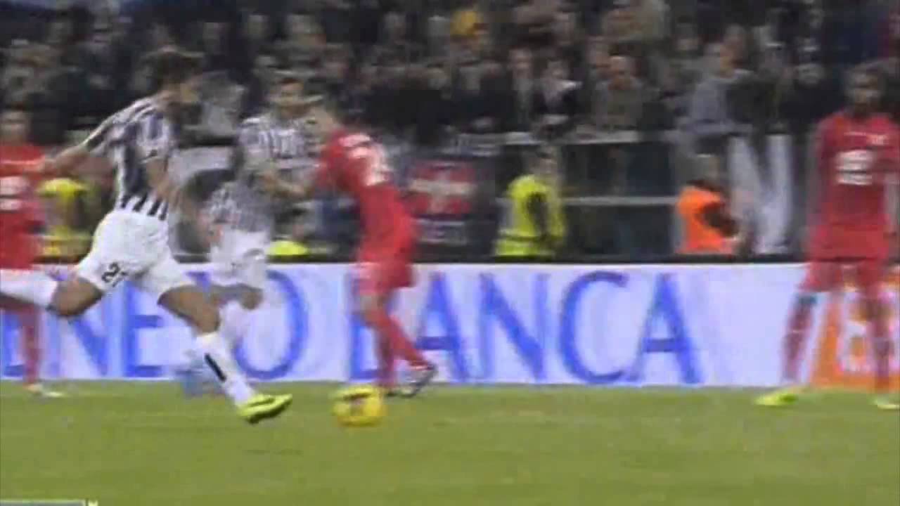 Andrea Pirlo amazing free kick goal vs catania 30102013 - YouTube