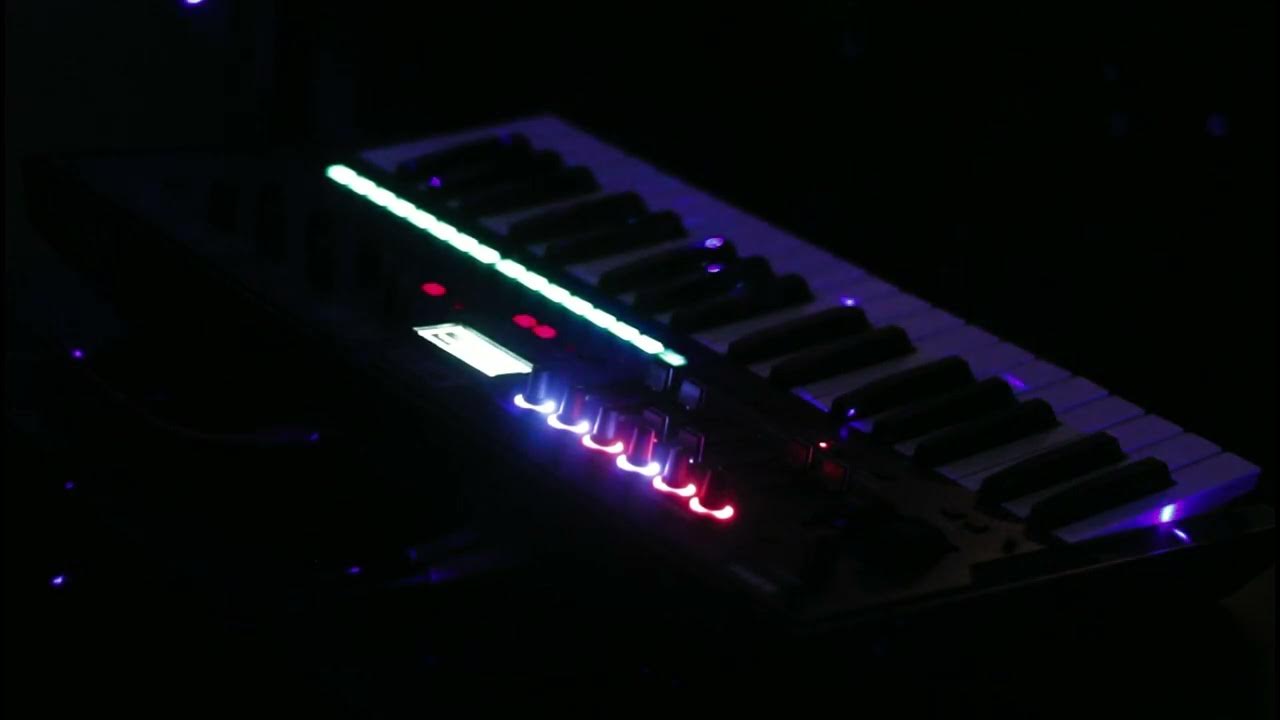 Korg OPSIX, Morphing Synth Sequence - YouTube