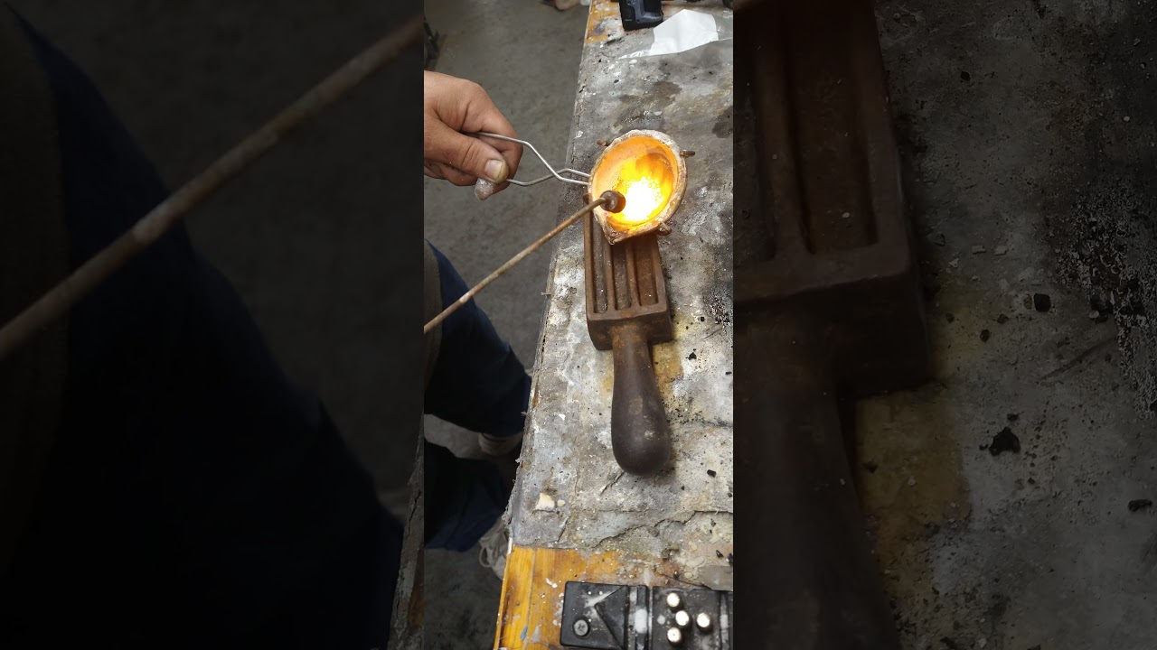 Smelting alloy -18k gold alloy metal Mixing and pouring ingot - Making ...