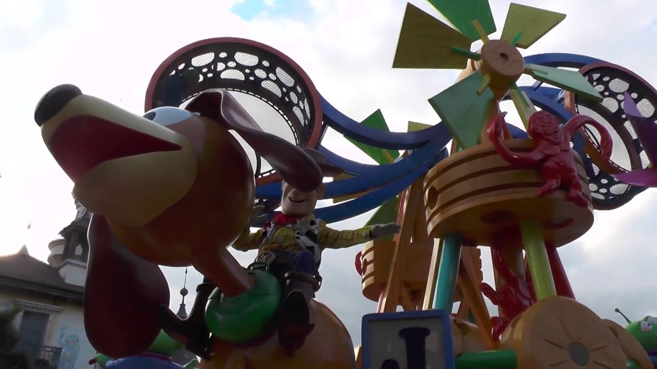 Euro Disney Disney Stars on Parade 2018 - YouTube