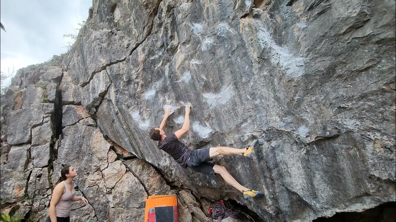 36 Chambers of Death 7c / V9 Ansteys Cove Devon - YouTube