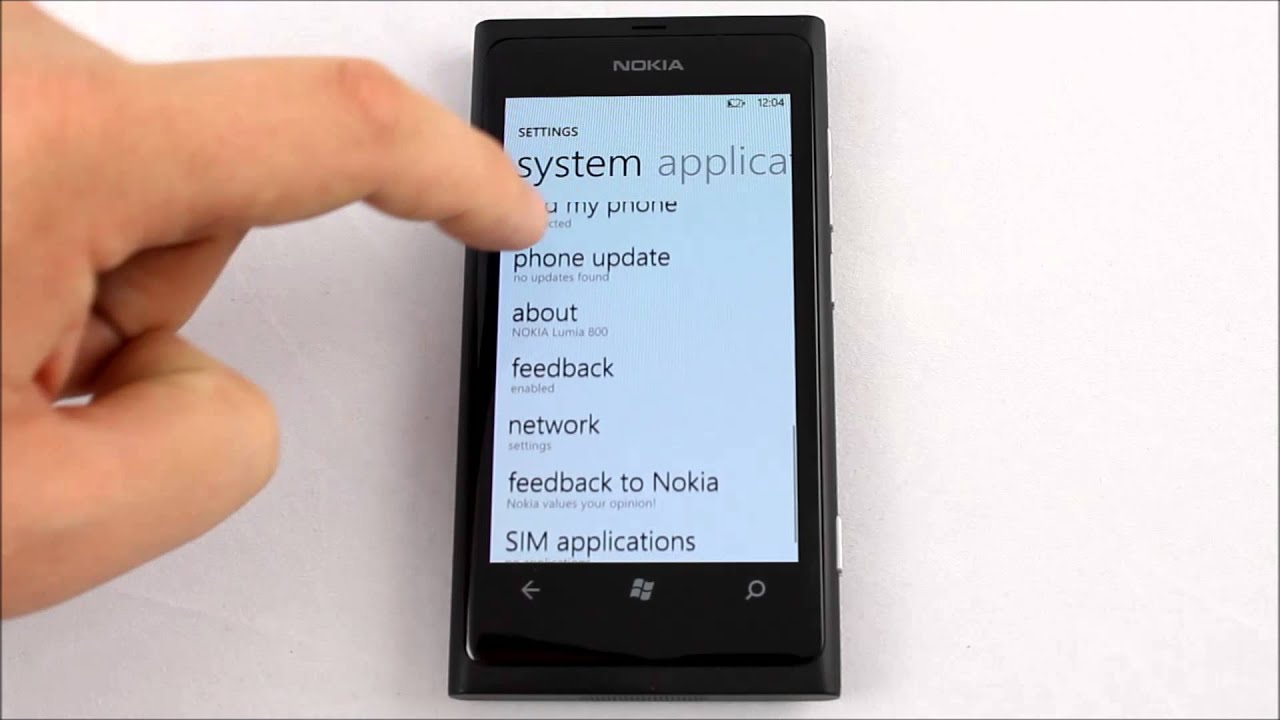 Nokia Lumia 800 Resetare telefon - YouTube