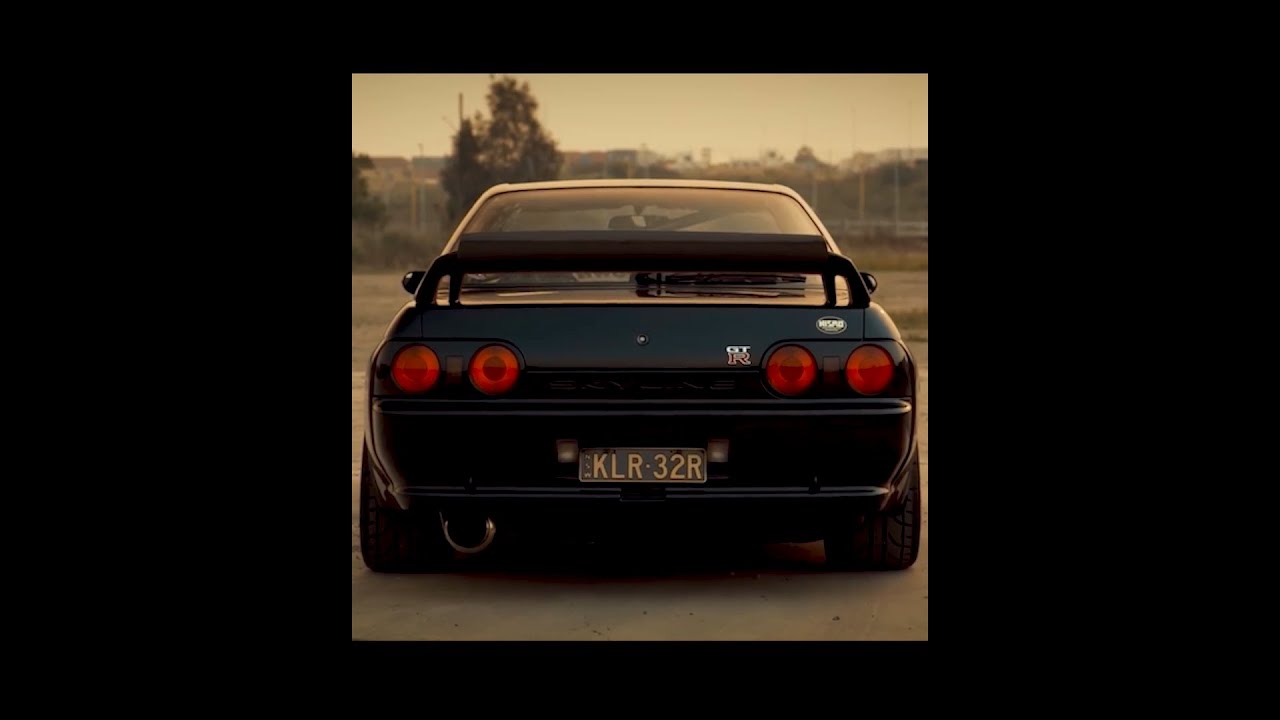 Skyline R32 GTR (Black) - YouTube