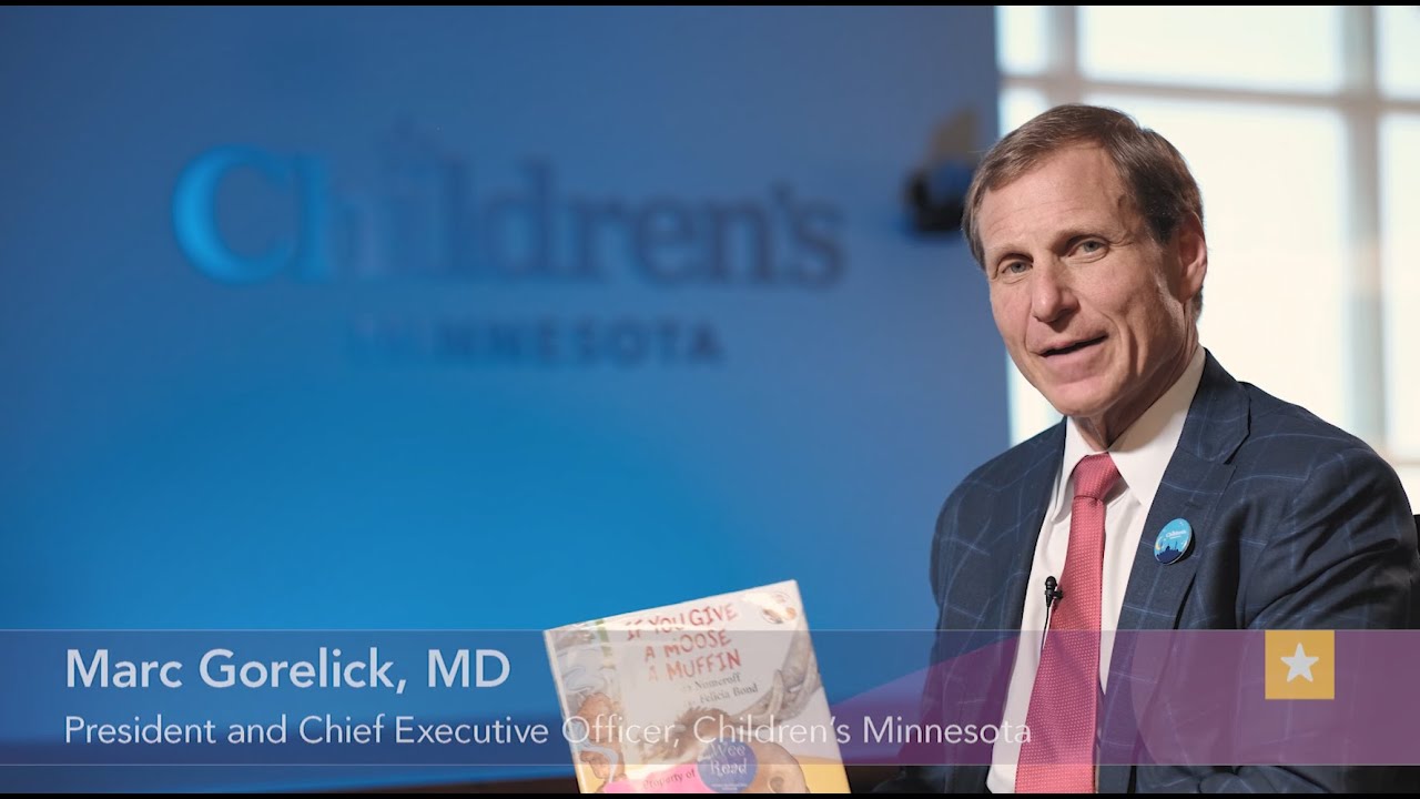 Dr. Marc Gorelick reads to your kids - YouTube