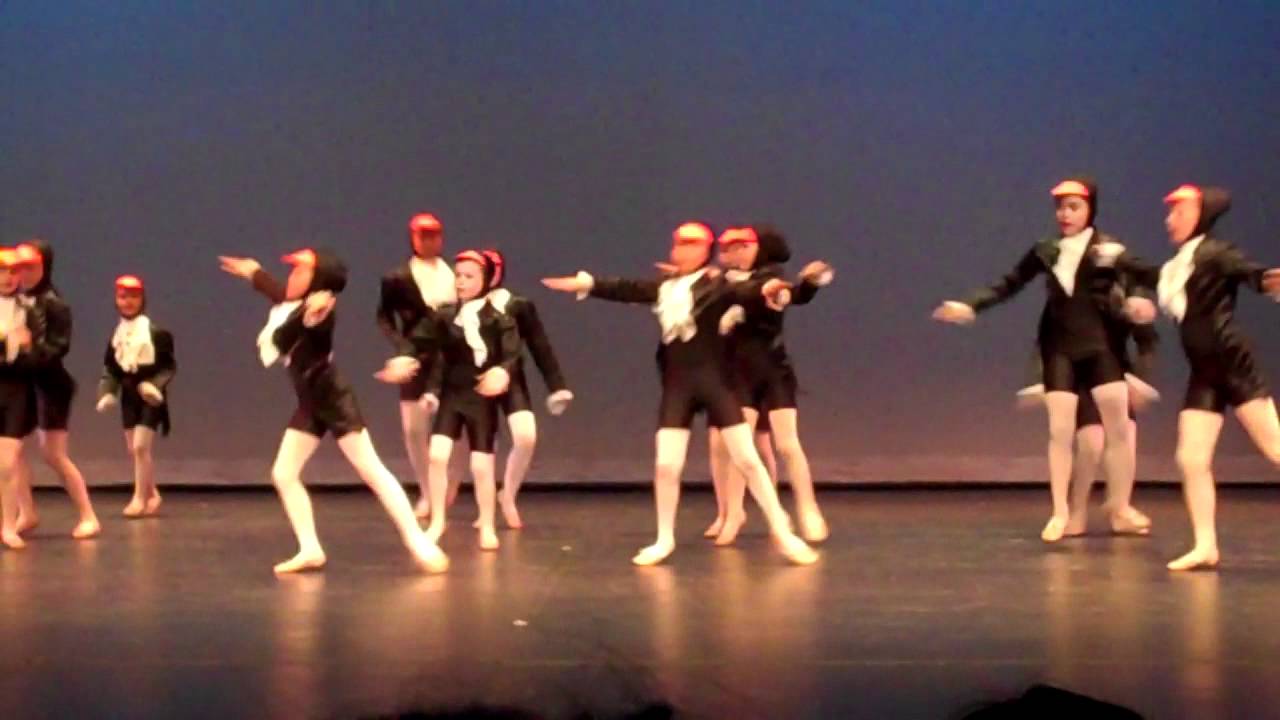 Penguin Dance - YouTube