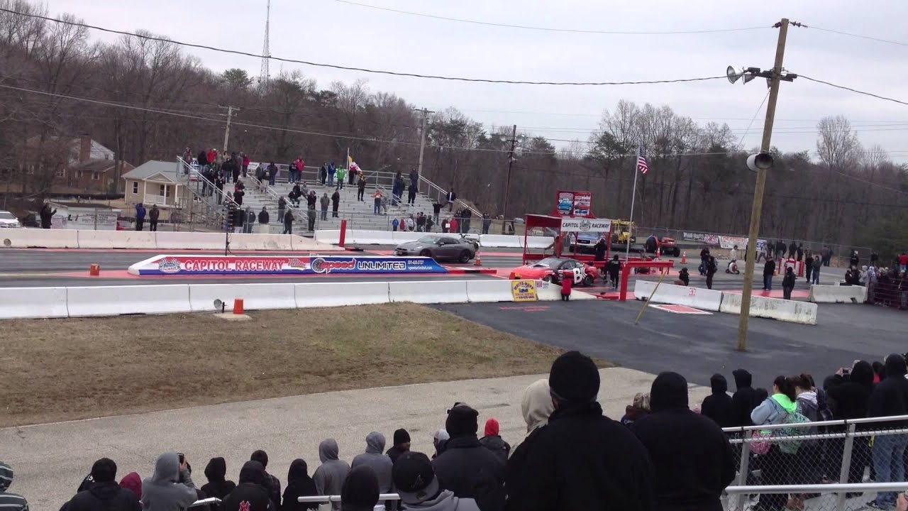 Nissan GT-R vs Acura 1/4 Mile Capitol Raceway - YouTube