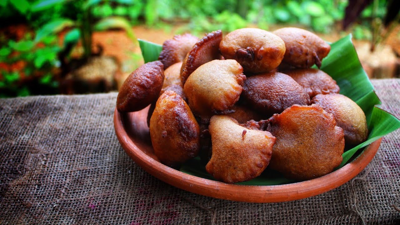 මෙන්න ගමේ විදිහට රසට හදපු හැදි කැවුම් Village Sweets Recipe