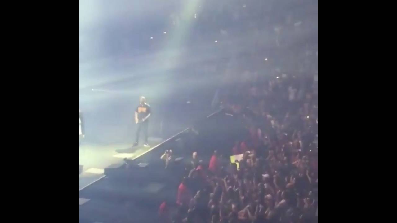 Drake bows down to Eminem - YouTube