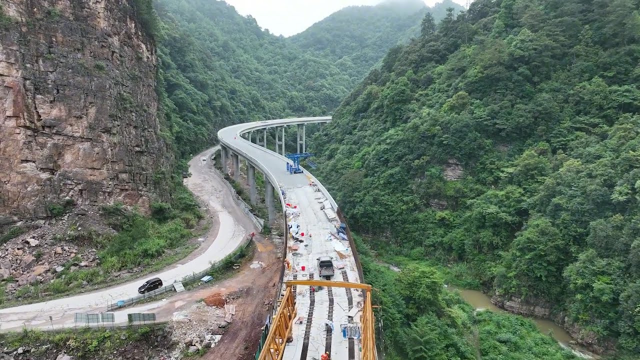 The super project in the deep mountains of Guangxi can be called "the ...