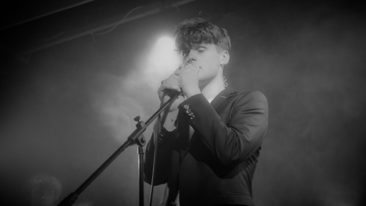 Ben Ellis - Half the Time (Official Music Video) - YouTube