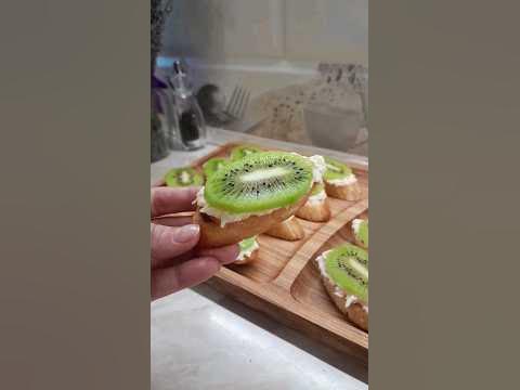 Смачні Бутерброди з ківі за 5хв. Бутерброди з сиром, ківі та часником ...