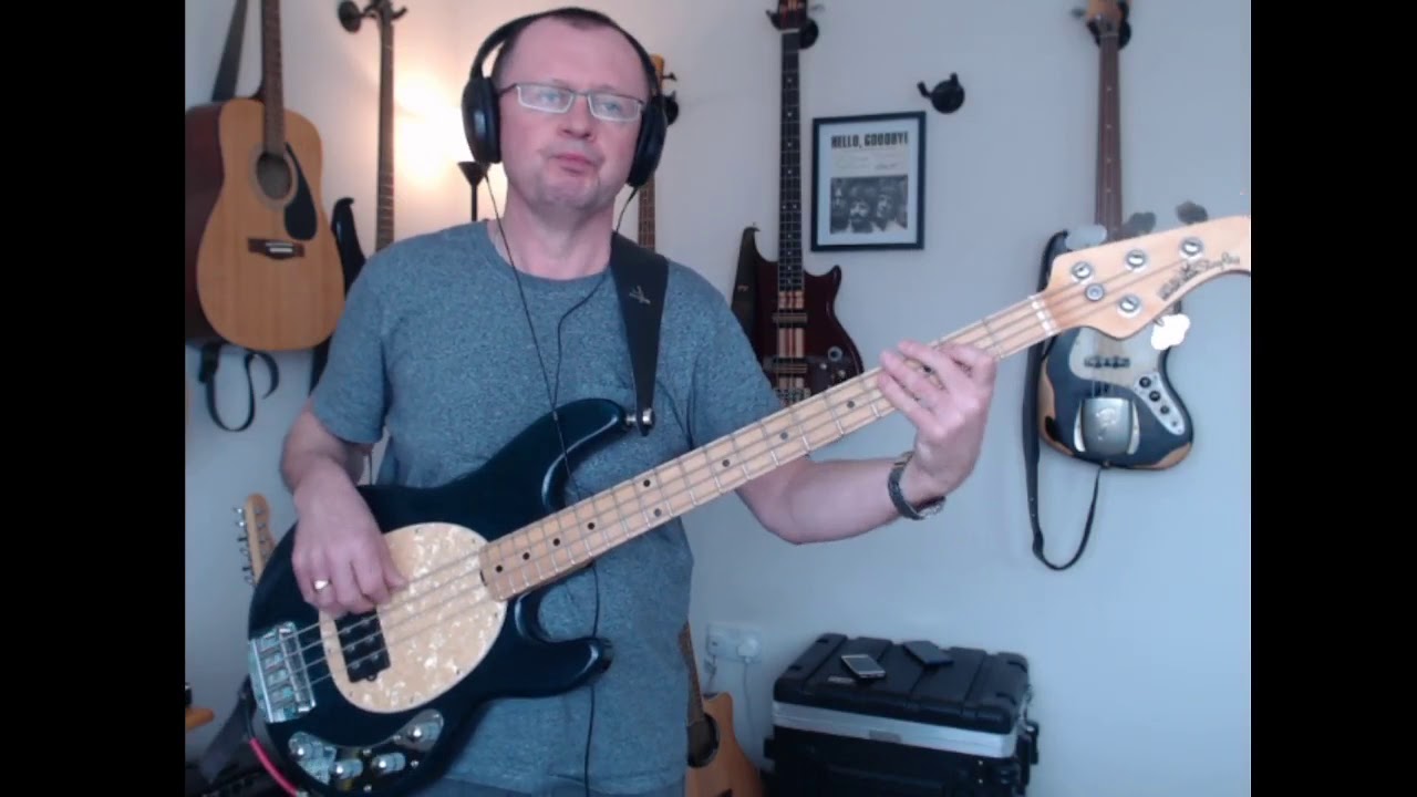 David Bowie - Golden Years - Bass Cover - YouTube