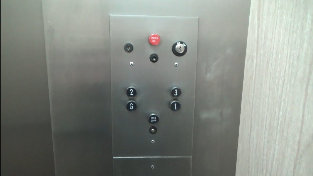 Otis Traction Elevator @ Barton Building - Clayton, MO - YouTube