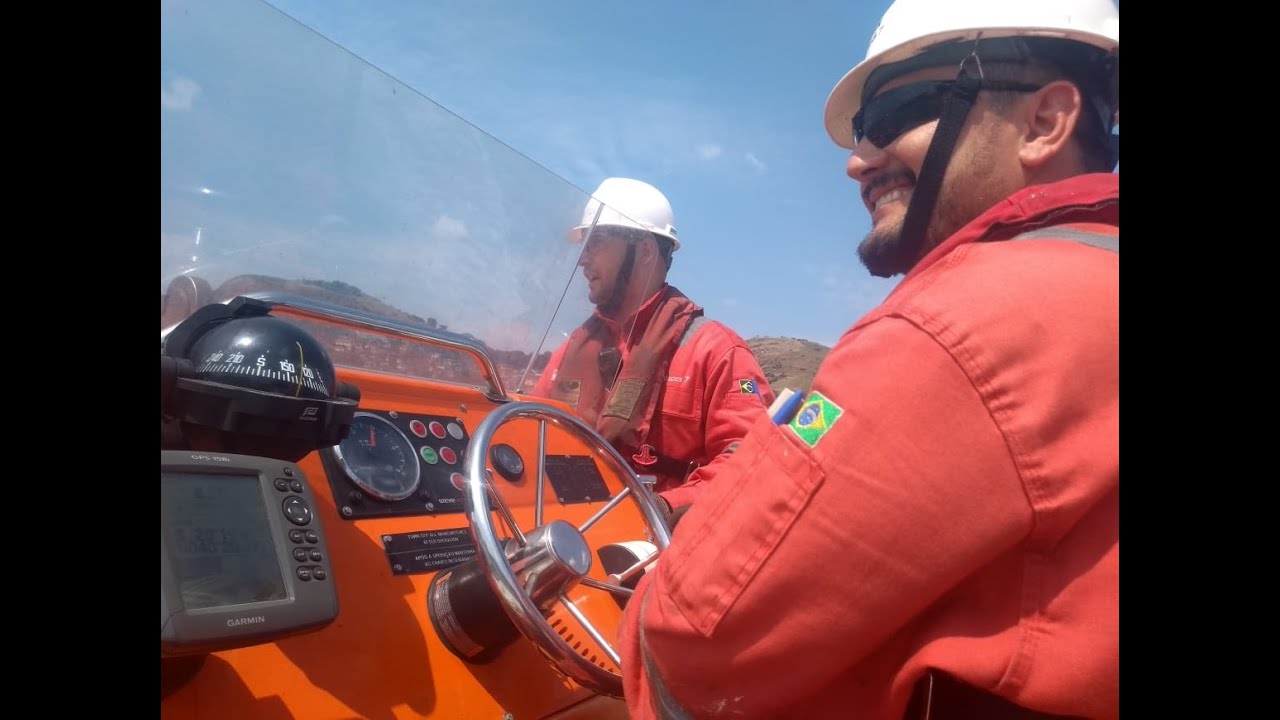 PILOTANDO BOTE DE RESGATE - YouTube