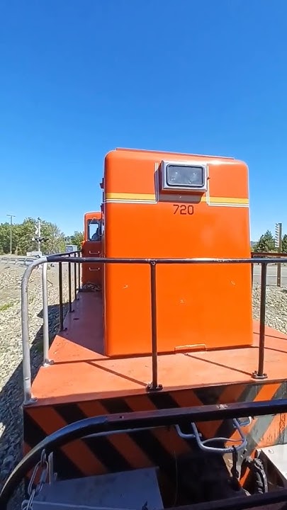 SVRr #720 crossing Highway 7 - YouTube