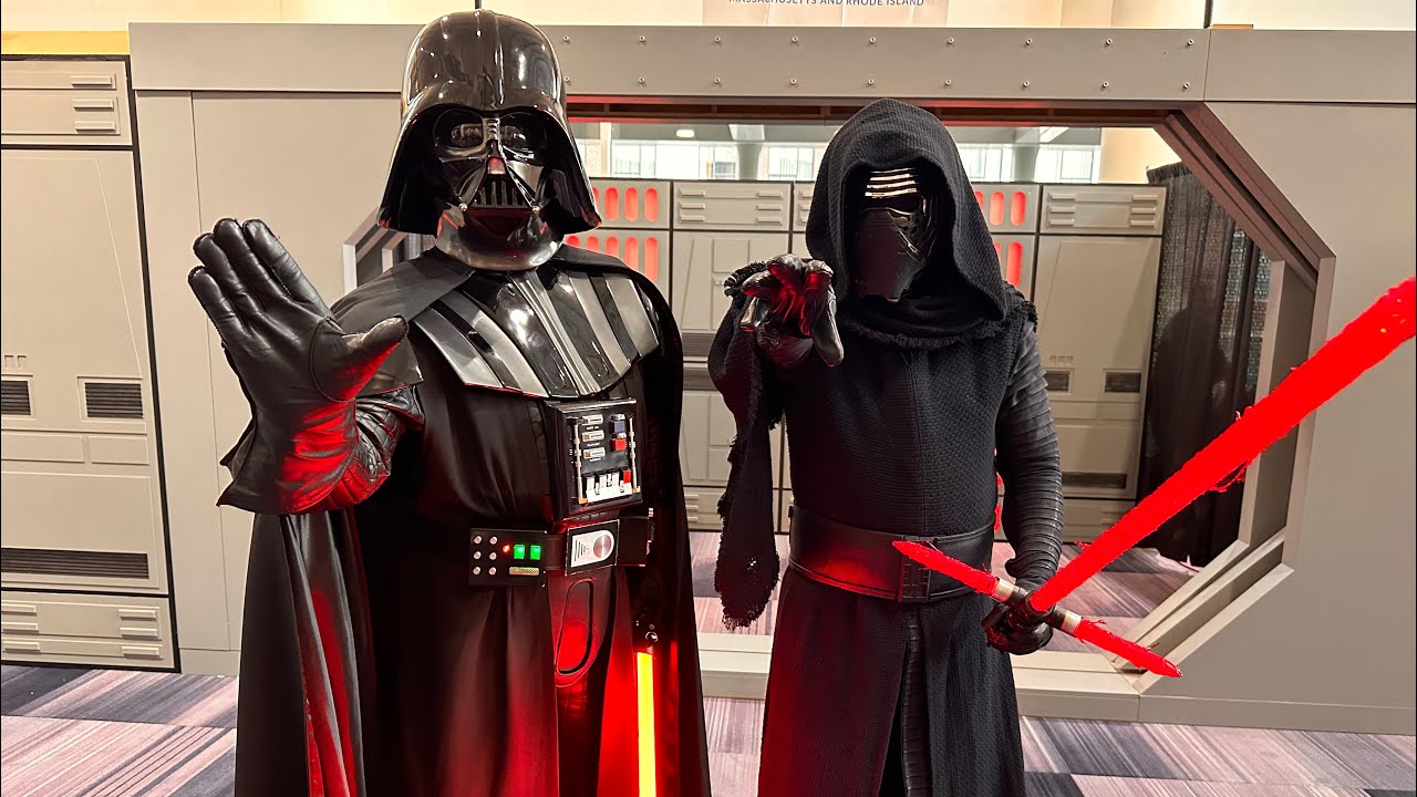 Rhode Island Comic Con 2022- Movie & TV Stars, Cosplay, Cool Merch- D ...