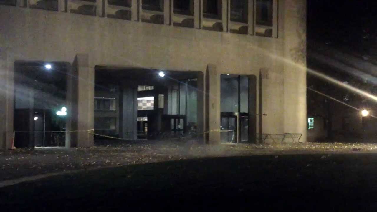MIT East Campus Pumpkin Drop 2013 - YouTube