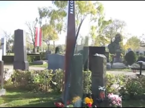 Falco's Grave ... Vienna ... 26 Oct 2013 - YouTube