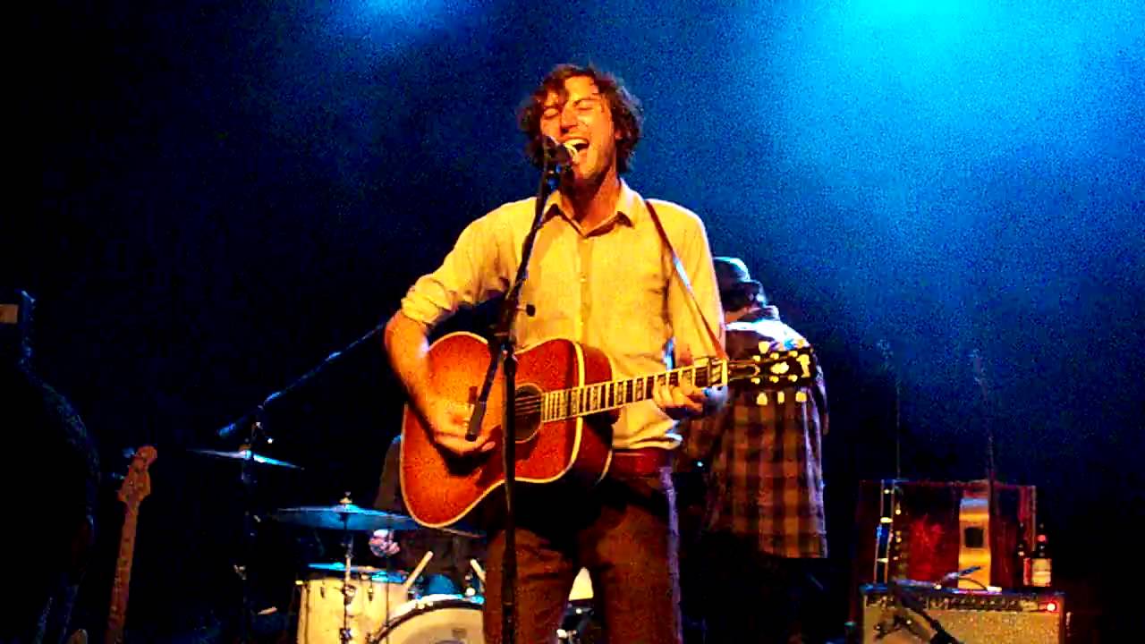 Matt Costa, "I wish I was a mole in the ground" - YouTube