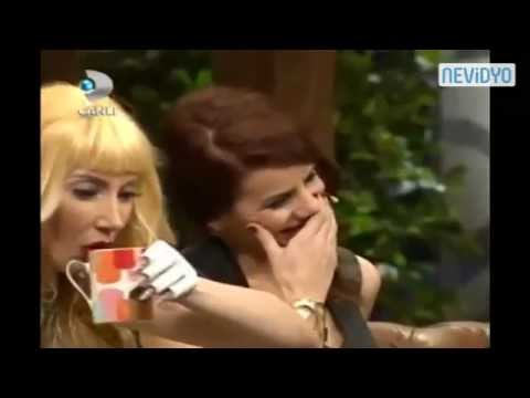 Liseli Esra Erol'un dans şovu!