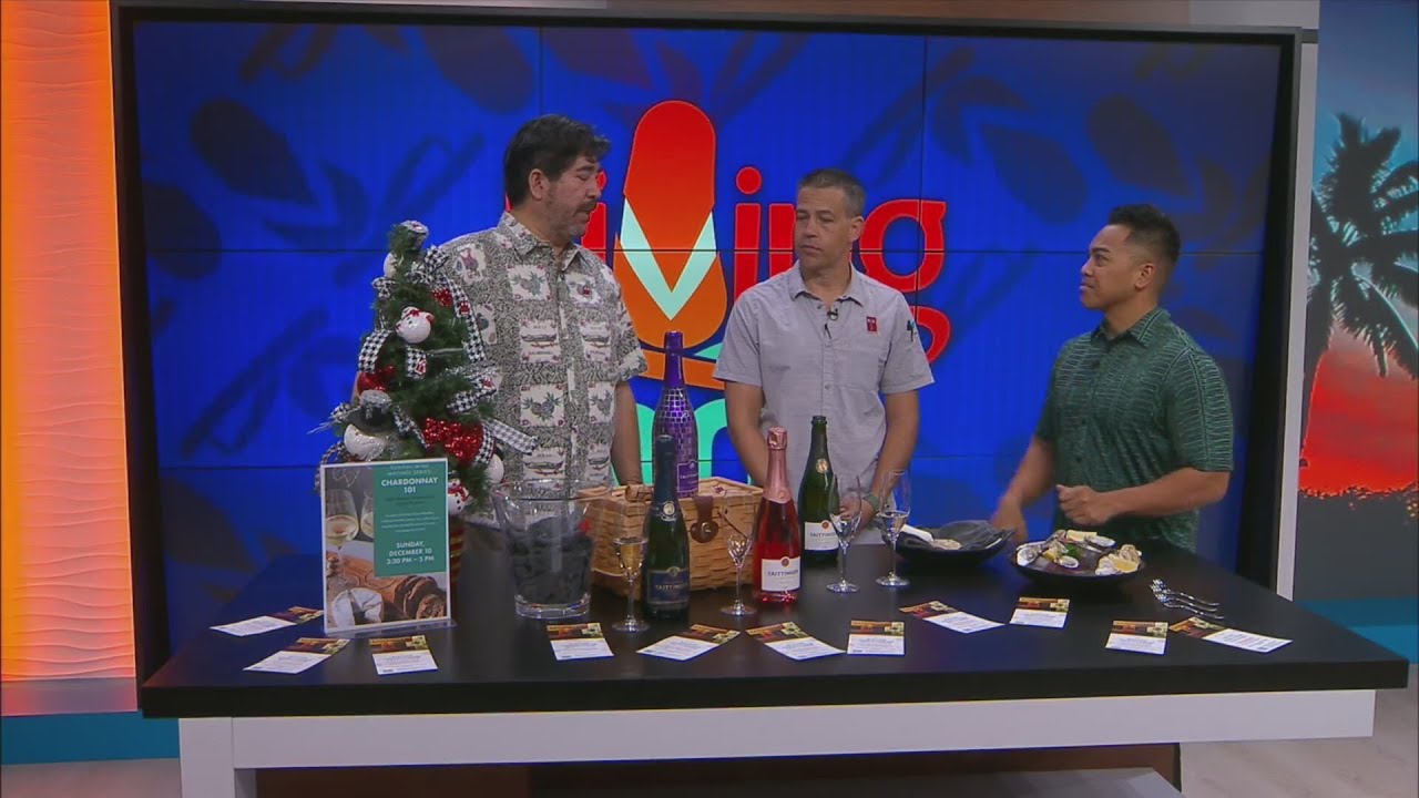 Kitchen Door at Wai Kai becomes hot spot for local residents - YouTube