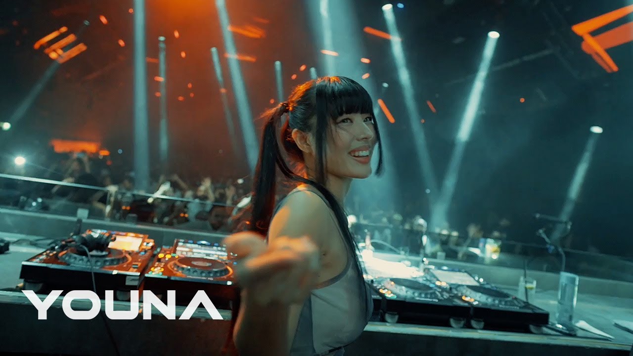 YOUNA - Melodic Techno & Progressive House DJ Mix 11 @ Soho Garden DXB ...