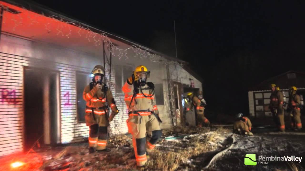 Winkler Fire Department Live Burn Exercise November 20th, 2014 - YouTube