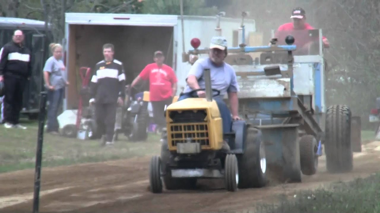 2012 Diesel garden tractor pulling. Mt pines campground,Pa - YouTube