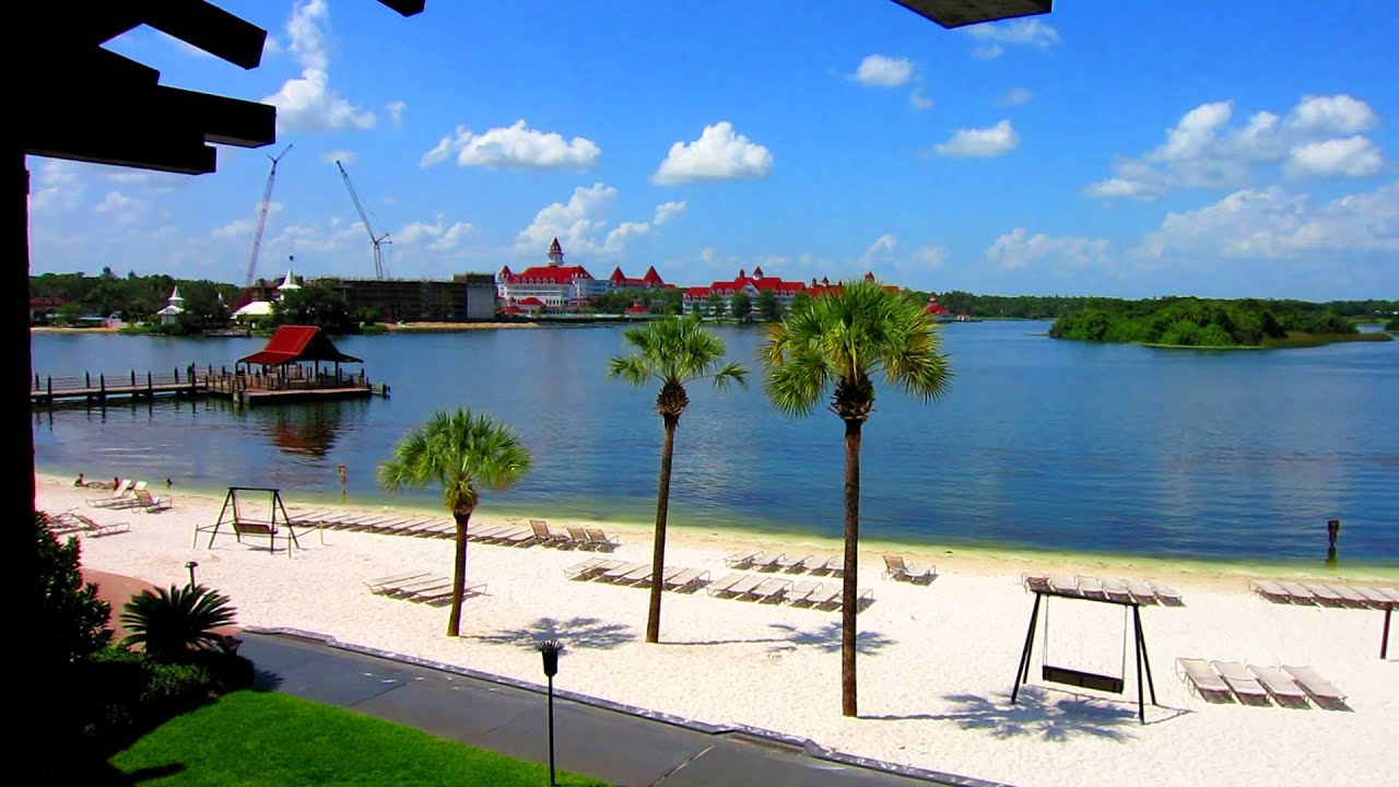 Disney's Polynesian Resort, balcony View - YouTube
