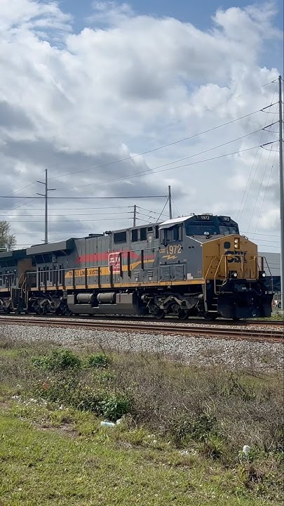 CSX #1972 leads M457 as it arrives into Taft Yard #csx #railfanning #orlandofl #shorts - YouTube