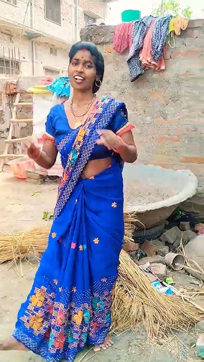 mujhe dekh le chhat ke upar se - YouTube