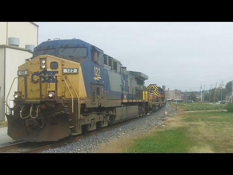 CSX 122 w/ IAIS EMD Power, Moline, IL 10/5/15 - YouTube