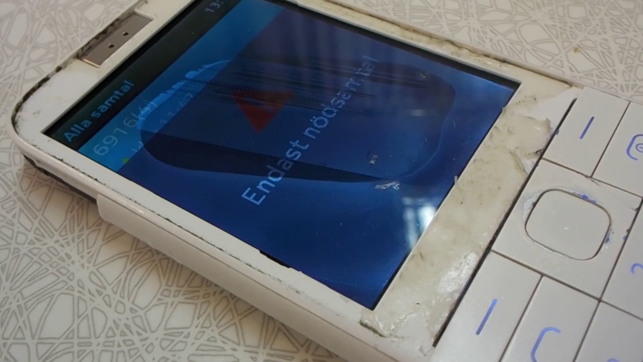 Indestructible Nokia phone - YouTube