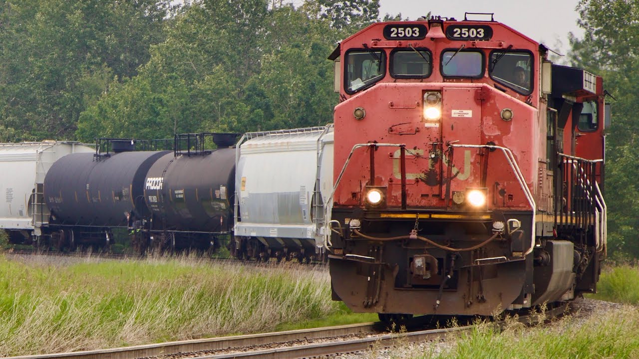 BRAZ LOCAL!! CN 2503 Lead CN L555 West near Prentiss Alberta, CN ...