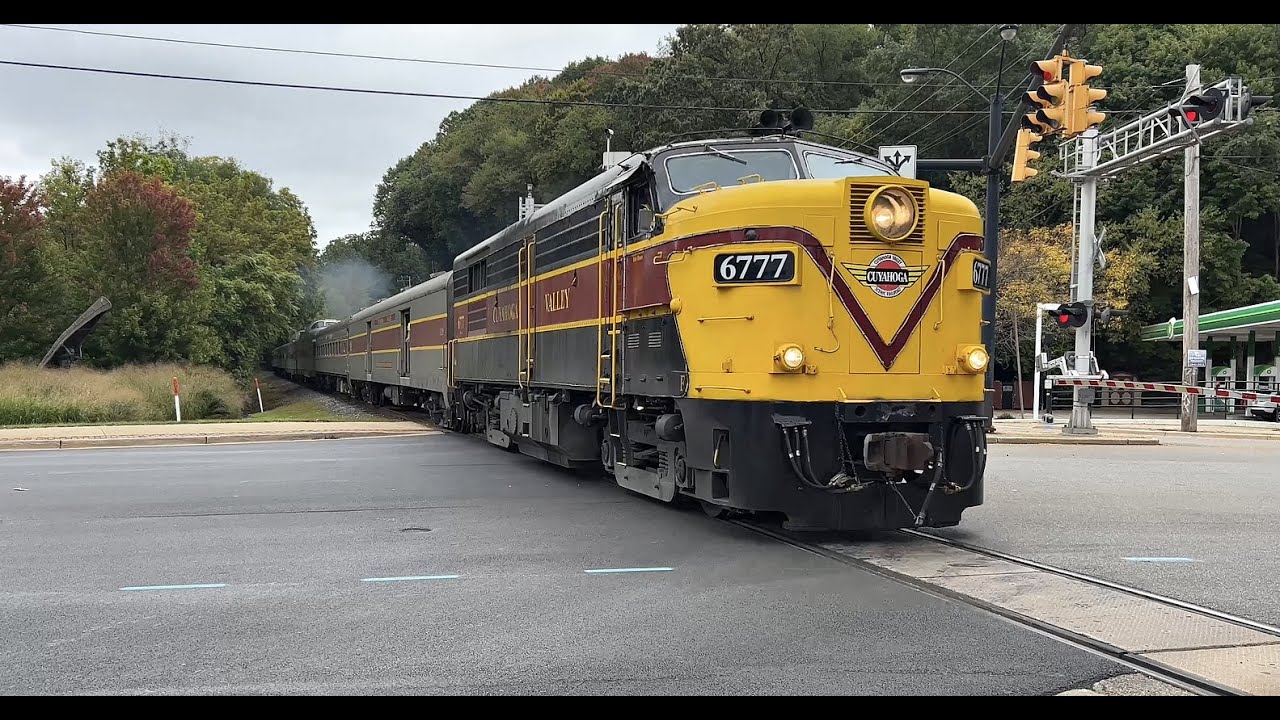 CVSR train 14. - YouTube