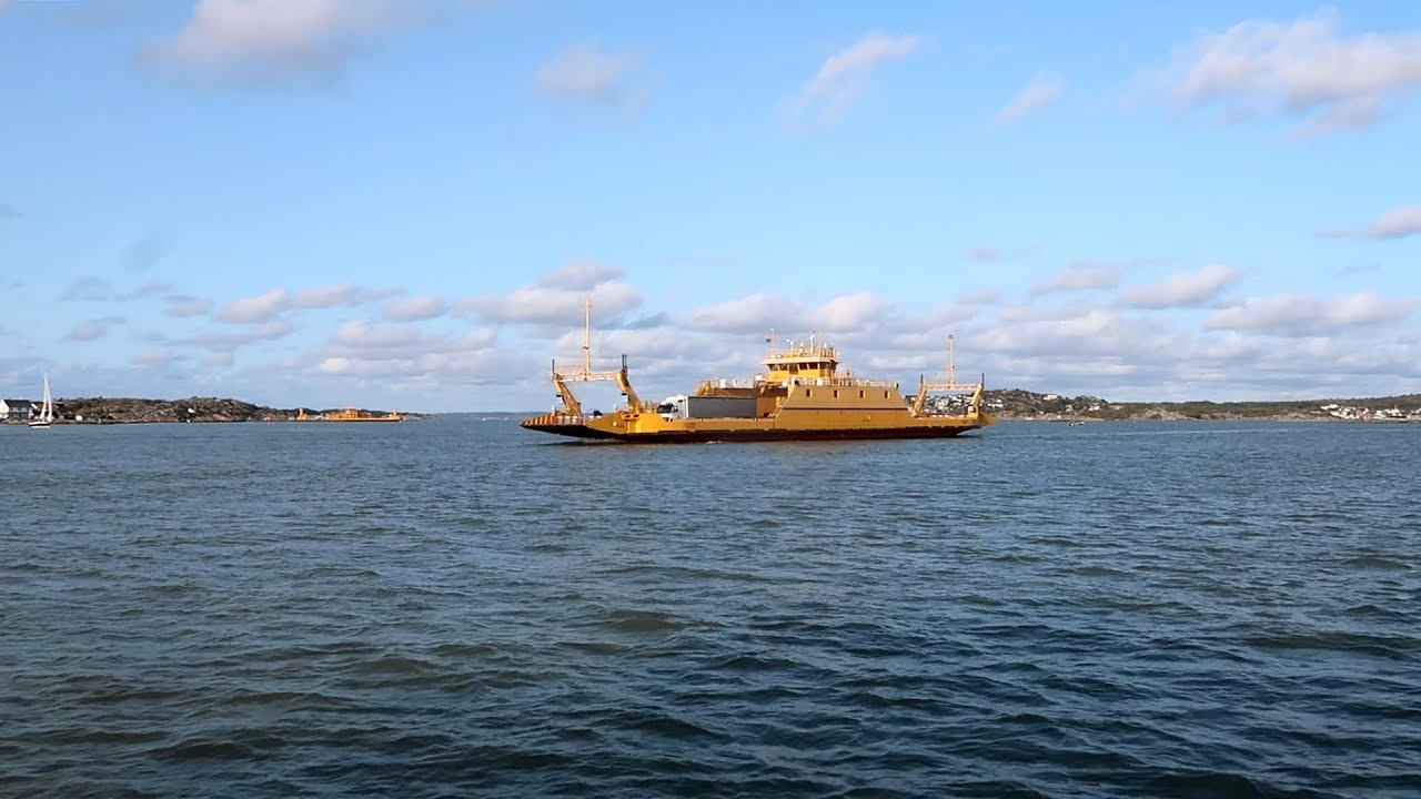 Färjan Lilla Varholmen - Hönö 2023 - YouTube