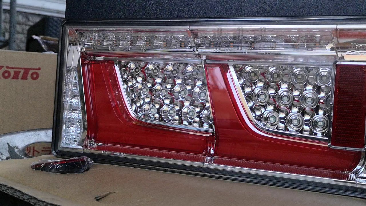 KOITO LED 2 Slot Truck Taillight 小糸 LEDテール化 - YouTube