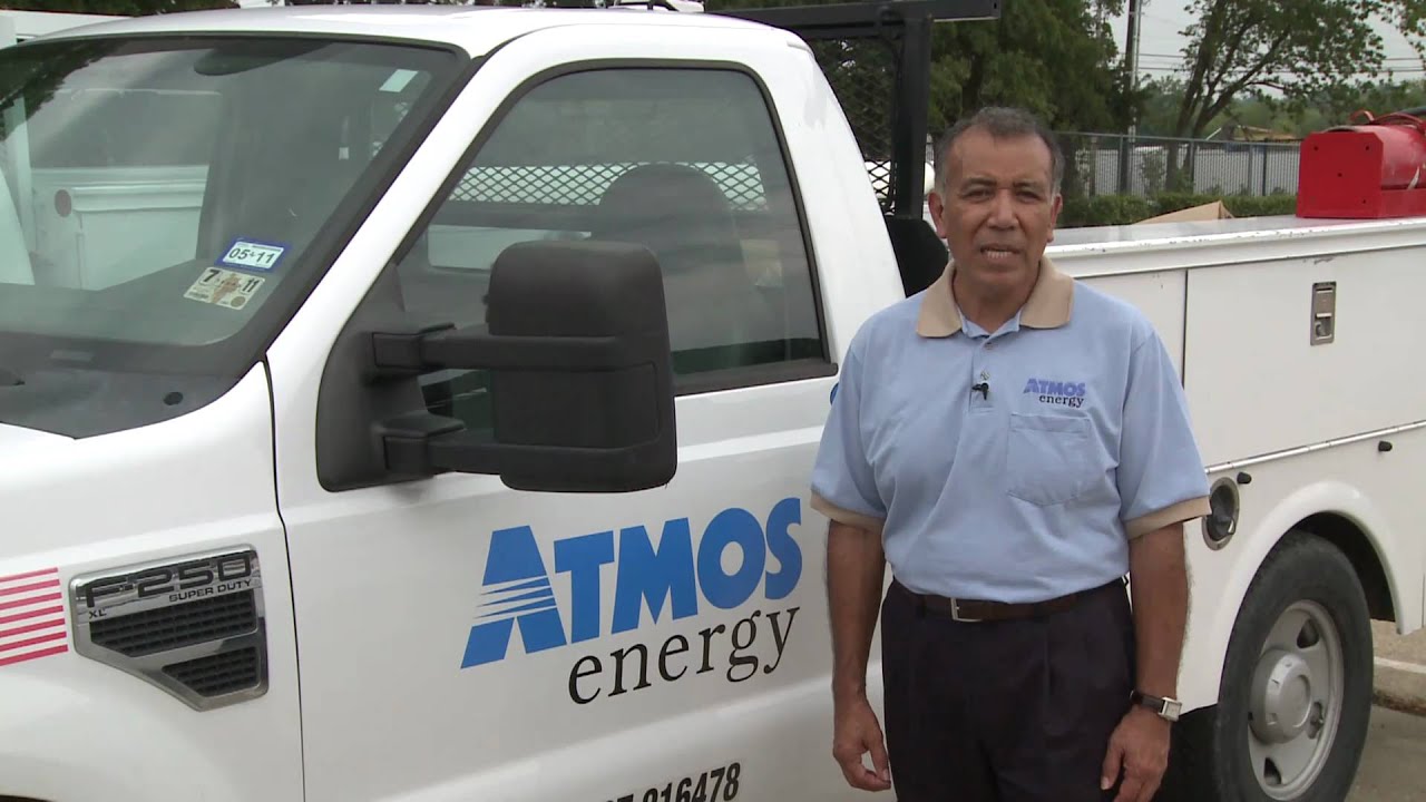 Atmos Energy Steel Pipe Replacement Program - YouTube