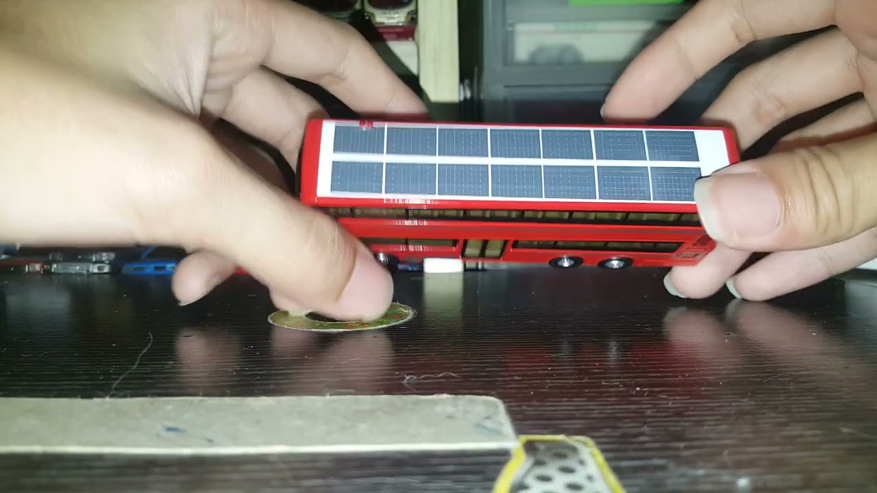 Tiny微影九巴太陽能丹尼士E500mmc facelift(Aeon限定)介紹 - YouTube