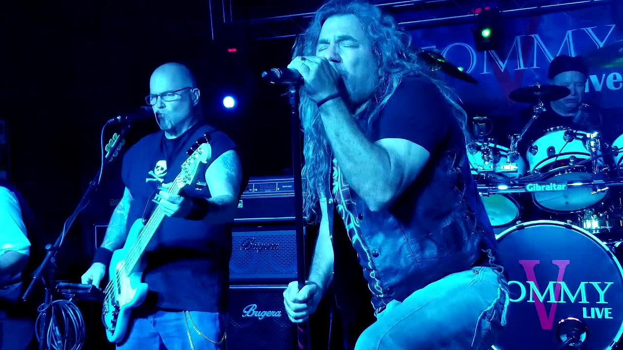 Tommy V Live - Kickstart My Heart - YouTube
