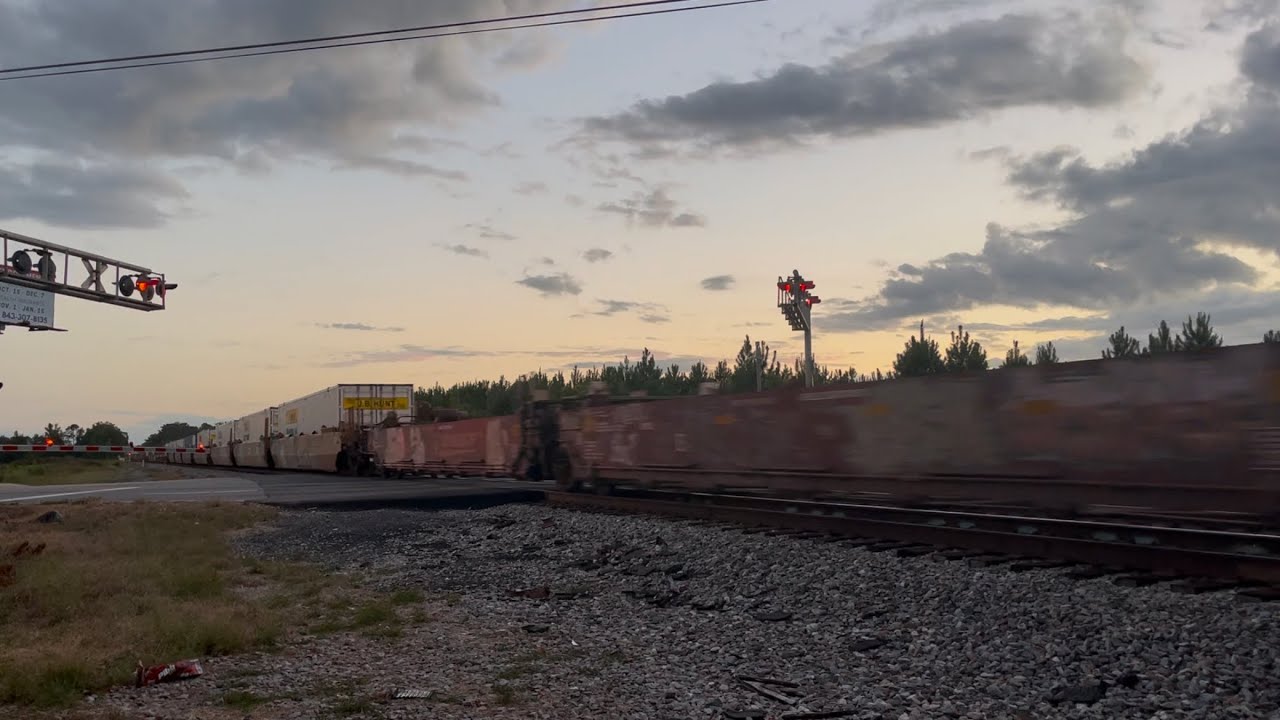 CSX I032-06 NB Intermodal Combo Train At 60+MPH With Do Not Hump Boxcar ...