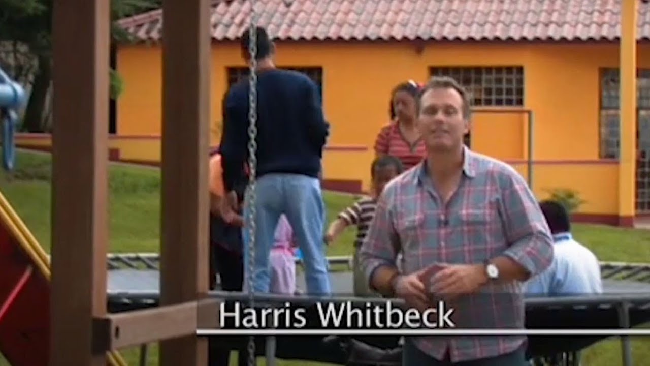 Harris Whitbeck. periodista guatemalteco, es un PEQUE de los PEQUENINIS ...