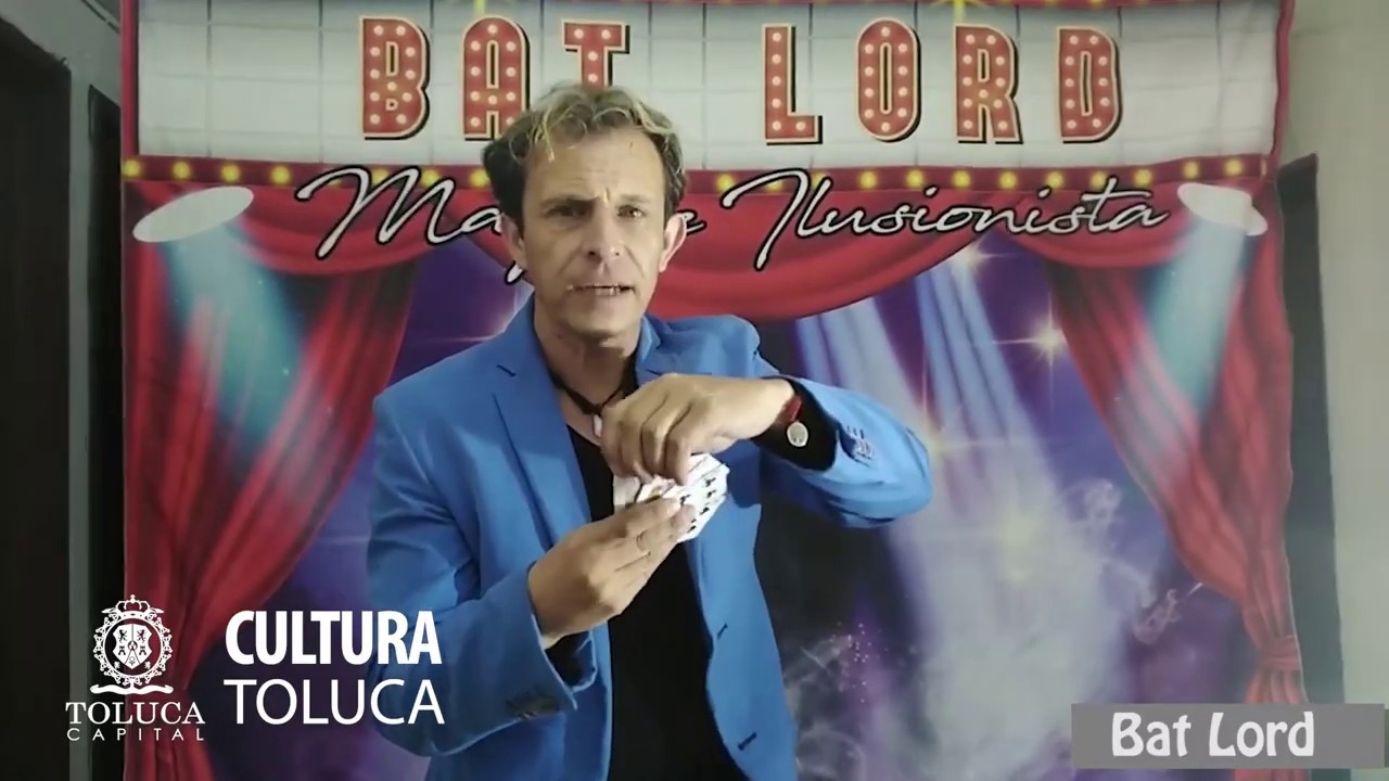 #Culturadentro | "Magia con cartas" - Mago Bat Lord 3 - YouTube