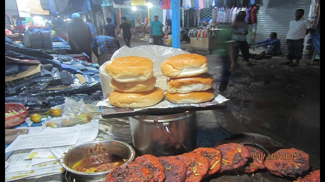 Street Food of Bangladesh ।। How To Cook Bhuri Bhuna ।। Bangladesi Bot ...
