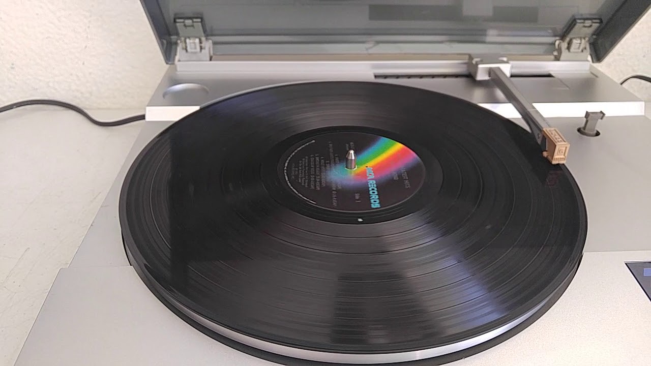 JVC L-L1 Fully Automatic Linear Turntable - YouTube