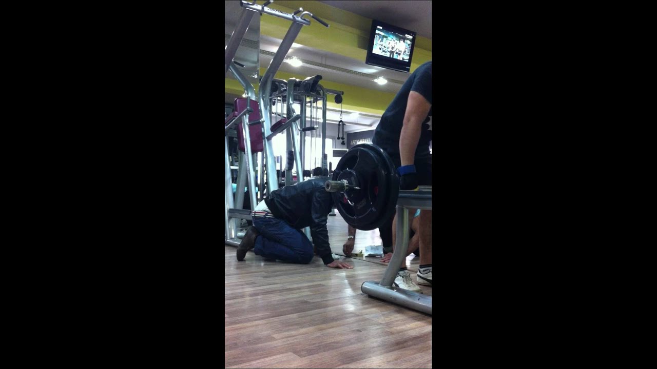 Rowing barre à la Yates en pronation : 4x11 à 77.5 kg - YouTube